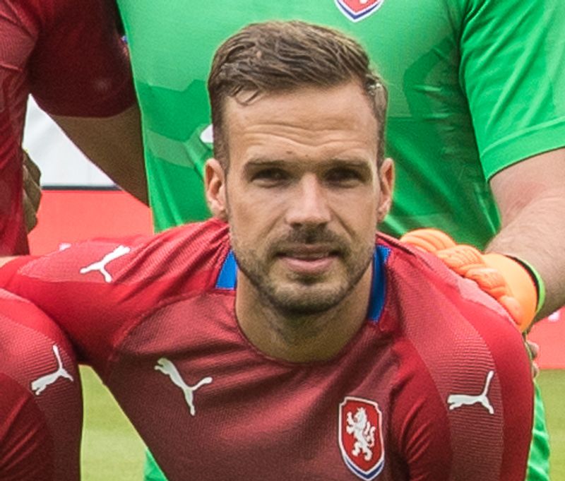 Fotbalový reprezentant Novák bude hrát | nastartu.cz